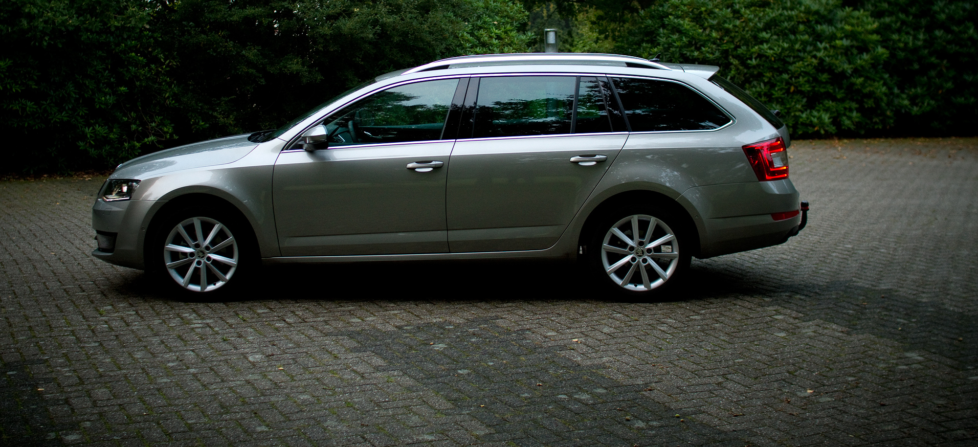 Skoda Octavia III Combi - Cappuccino Beige | Skodaforum.nl